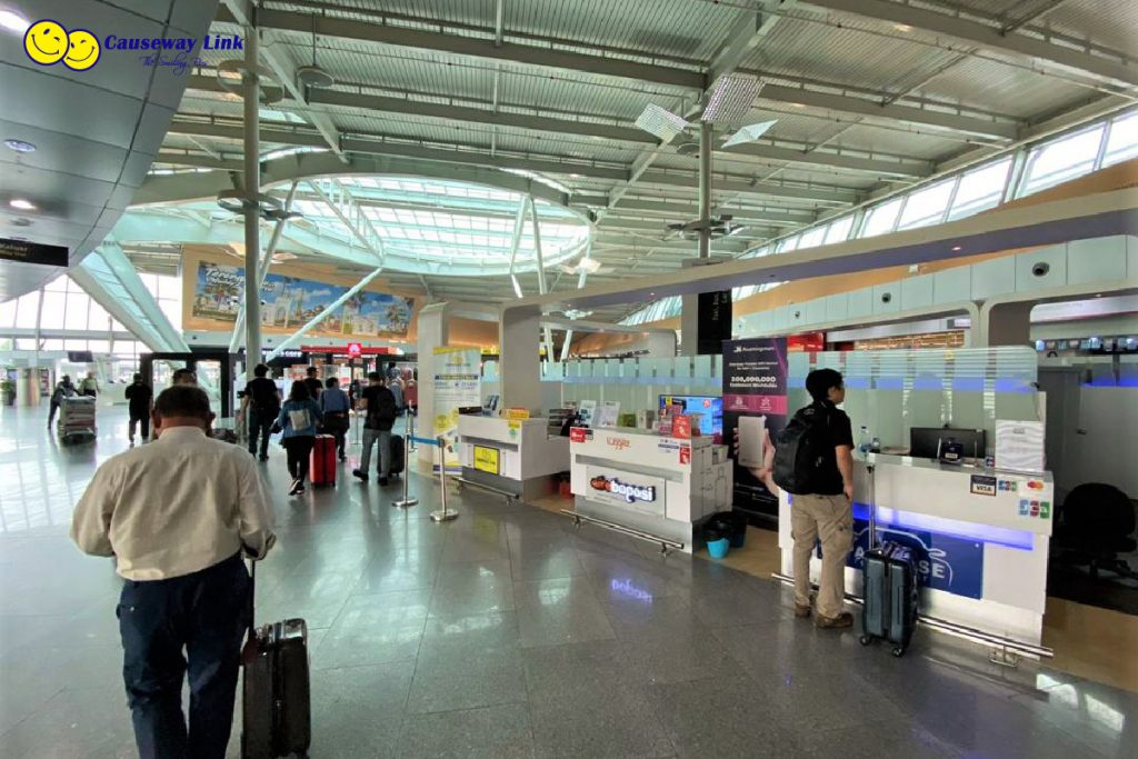 larkin to senai airport - ChelseataroJensen