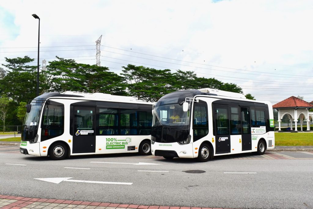 Revolutionizing Commutes: Chartering Sustainable Transit with Our ...