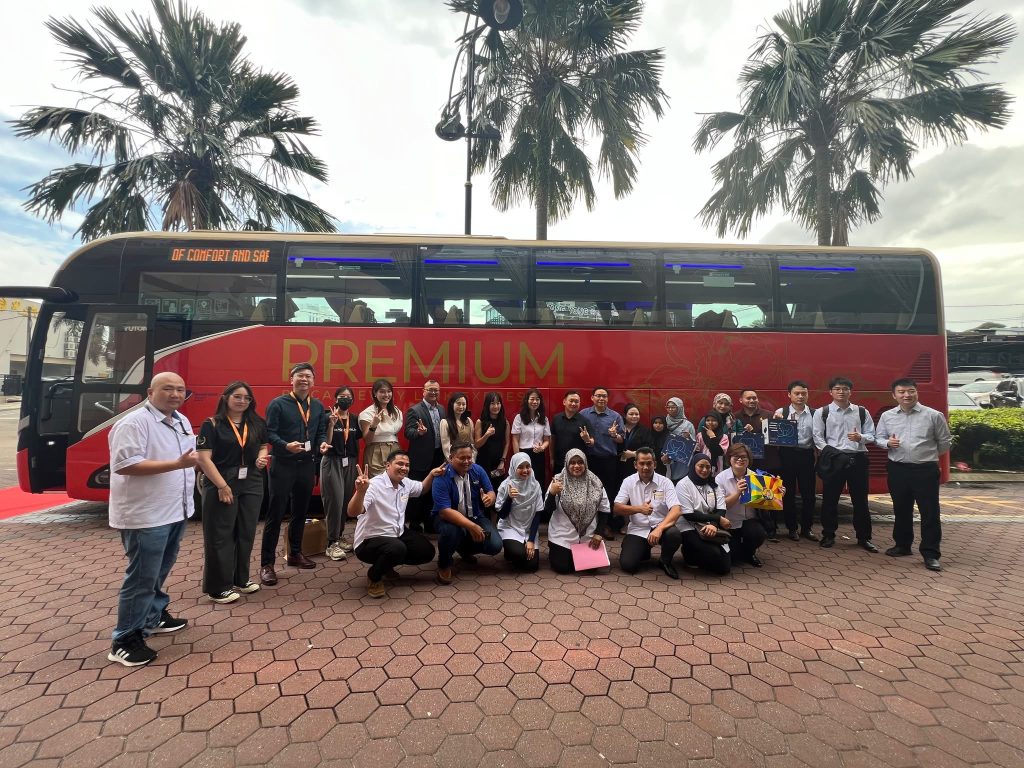 Causeway Link Launches Johor’s First Premium Express Bus Service ...